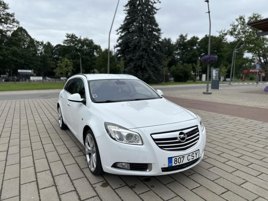 Opel Insignia 2012 Valga, ar dzinēja tilpumu 2.00 L un nobraukumu 282 tūkst. km par 3500 €, foto 3 vietnē AUTOMOTO.COM.LV