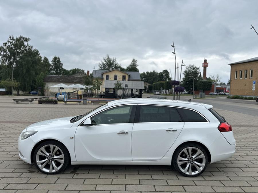 Opel Insignia 2012 Valga, ar dzinēja tilpumu 2.00 L un nobraukumu 282 tūkst. km par 3500 €, foto 5 vietnē AUTOMOTO.COM.LV