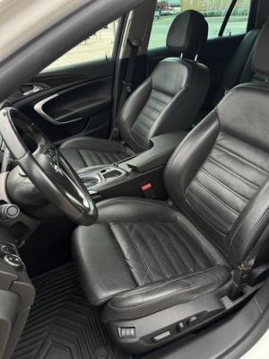 Opel Insignia 2012 Valga, ar dzinēja tilpumu 2.00 L un nobraukumu 282 tūkst. km par 3500 €, foto 9 vietnē AUTOMOTO.COM.LV