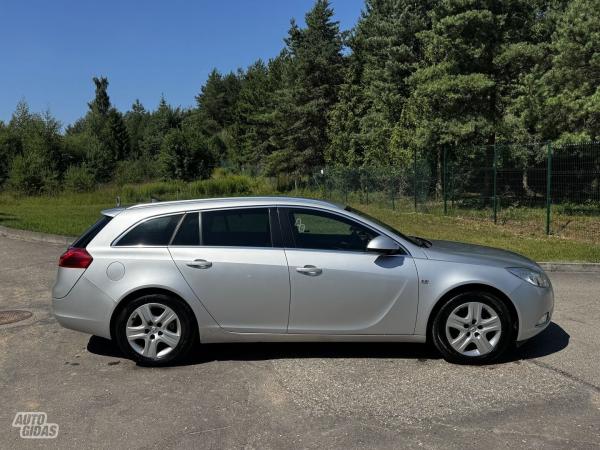 Opel Insignia 2012 in Siauliai, with an engine capacity of 2.00 L and mileage of 248 thousand km for 2350 €, photo 3 on AUTOMOTO.COM.LV
