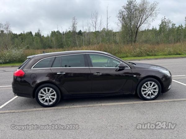 Opel Insignia 2012 in Tallinn, with an engine capacity of 2.00 L and mileage of 333 thousand km for 3299 €, photo 7 on AUTOMOTO.COM.LV