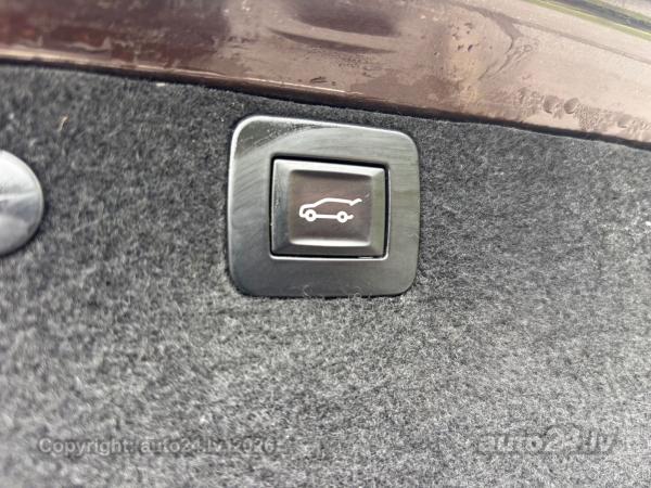 Opel Insignia 2012 in Tallinn, with an engine capacity of 2.00 L and mileage of 333 thousand km for 3299 €, photo 11 on AUTOMOTO.COM.LV