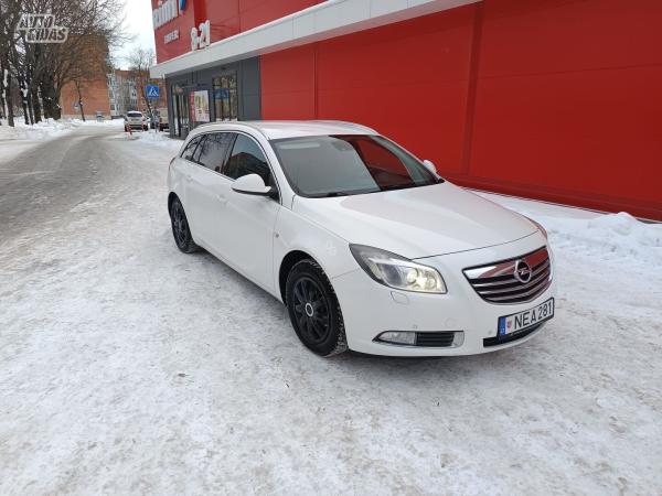 Opel Insignia 2013 in Klaipeda, with an engine capacity of 1.30 L and mileage of 300 thousand km for 2450 €, photo 1 on AUTOMOTO.COM.LV