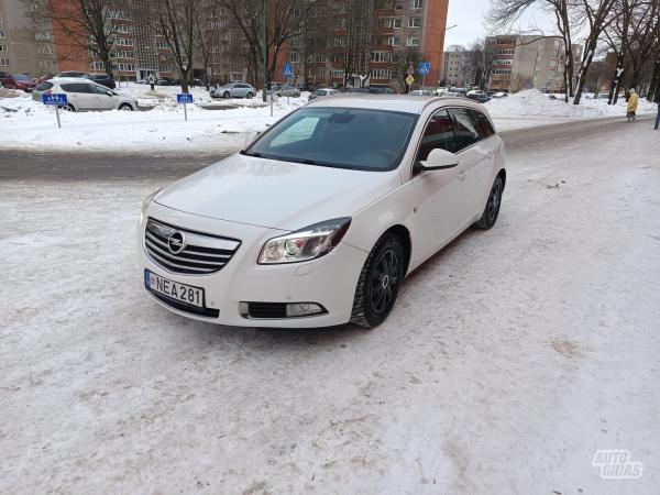 Opel Insignia 2013 in Klaipeda, with an engine capacity of 1.30 L and mileage of 300 thousand km for 2450 €, photo 2 on AUTOMOTO.COM.LV