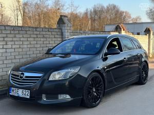 Opel Insignia 2013 in Kaunas, with an engine capacity of 2.00 L and mileage of 379 thousand km for 4000 €, photo 2 on AUTOMOTO.COM.LV