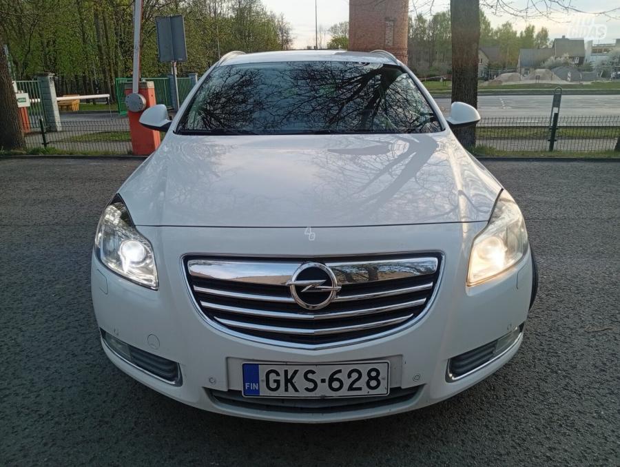 Opel Insignia 2013 in Vilnius, with an engine capacity of 2.00 L and mileage of 325 thousand km for 3300 €, photo 3 on AUTOMOTO.COM.LV