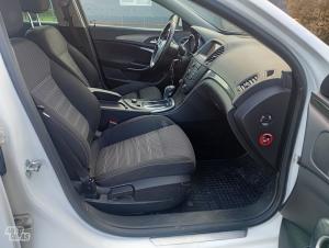 Opel Insignia 2013 in Vilnius, with an engine capacity of 2.00 L and mileage of 325 thousand km for 3300 €, photo 19 on AUTOMOTO.COM.LV