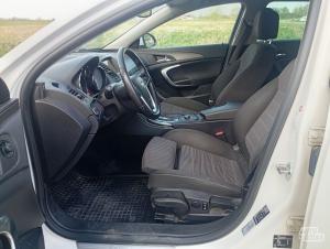 Opel Insignia 2013 in Vilnius, with an engine capacity of 2.00 L and mileage of 325 thousand km for 3300 €, photo 20 on AUTOMOTO.COM.LV