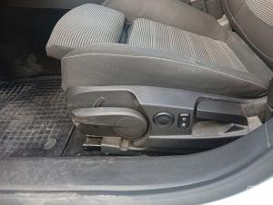 Opel Insignia 2013 in Vilnius, with an engine capacity of 2.00 L and mileage of 325 thousand km for 3300 €, photo 26 on AUTOMOTO.COM.LV