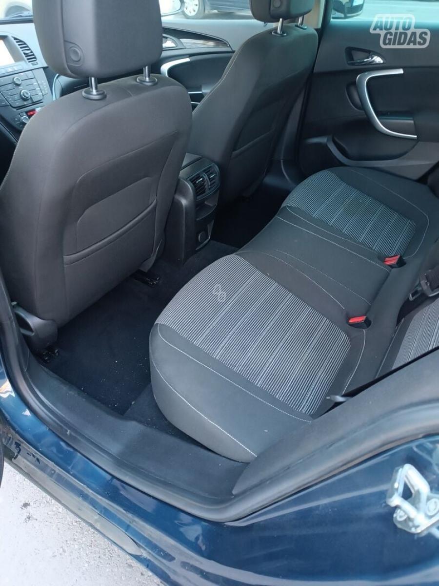 Opel Insignia 2013 in Marijampole, with an engine capacity of 2.00 L and mileage of 209 thousand km for 2499 €, photo 24 on AUTOMOTO.COM.LV