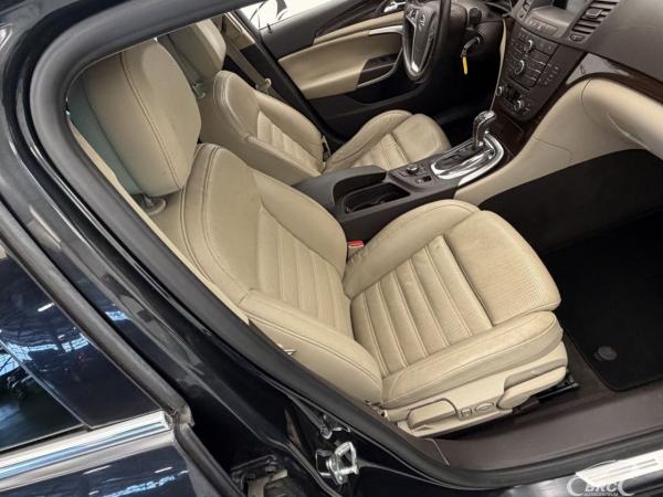 Opel Insignia 2013 Viļņa, ar dzinēja tilpumu 1.96 L un nobraukumu 228 tūkst. km par 4500 €, foto 5 vietnē AUTOMOTO.COM.LV