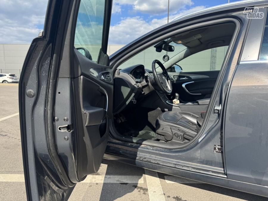 Opel Insignia 2013 in Kaunas, with an engine capacity of 2.00 L and mileage of 350 thousand km for 5100 €, photo 6 on AUTOMOTO.COM.LV