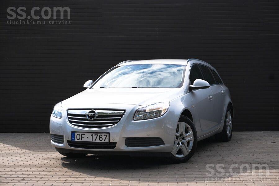 Opel Insignia 2013 in Riga, with an engine capacity of 2.00 L and mileage of 256 thousand km for 4390 €, photo 1 on AUTOMOTO.COM.LV
