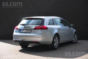 Opel Insignia 2013 in Riga, with an engine capacity of 2.00 L and mileage of 256 thousand km for 4390 €, photo 4 on AUTOMOTO.COM.LV