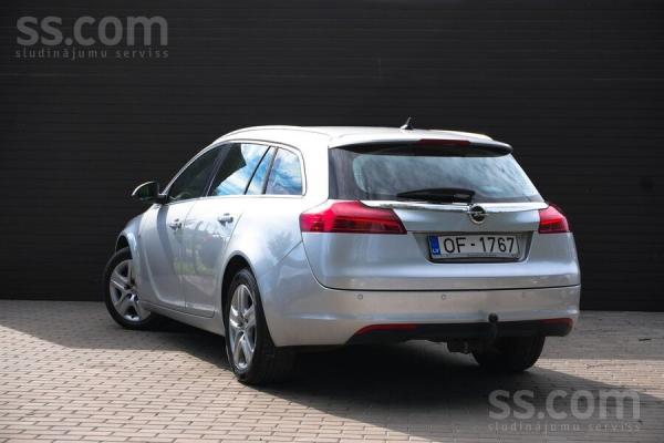 Opel Insignia 2013 Rīga, ar dzinēja tilpumu 2.00 L un nobraukumu 256 tūkst. km par 4390 €, foto 4 vietnē AUTOMOTO.COM.LV