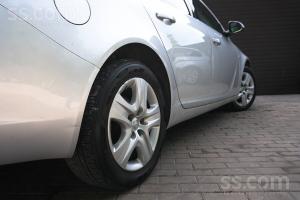 Opel Insignia 2013 in Riga, with an engine capacity of 2.00 L and mileage of 256 thousand km for 4390 €, photo 8 on AUTOMOTO.COM.LV