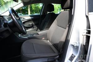 Opel Insignia 2013 in Riga, with an engine capacity of 2.00 L and mileage of 256 thousand km for 4390 €, photo 9 on AUTOMOTO.COM.LV