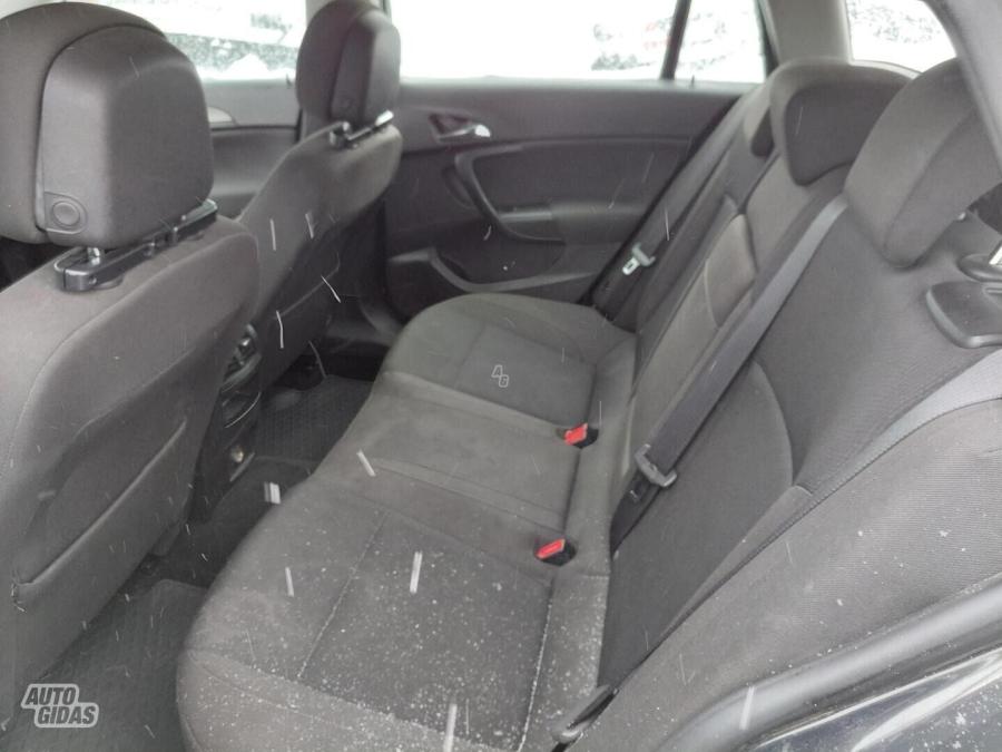Opel Insignia 2013 in Vilnius, with an engine capacity of 2.00 L and mileage of 348 thousand km for 3100 €, photo 9 on AUTOMOTO.COM.LV