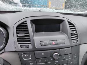 Opel Insignia 2013 in Vilnius, with an engine capacity of 2.00 L and mileage of 348 thousand km for 3100 €, photo 12 on AUTOMOTO.COM.LV