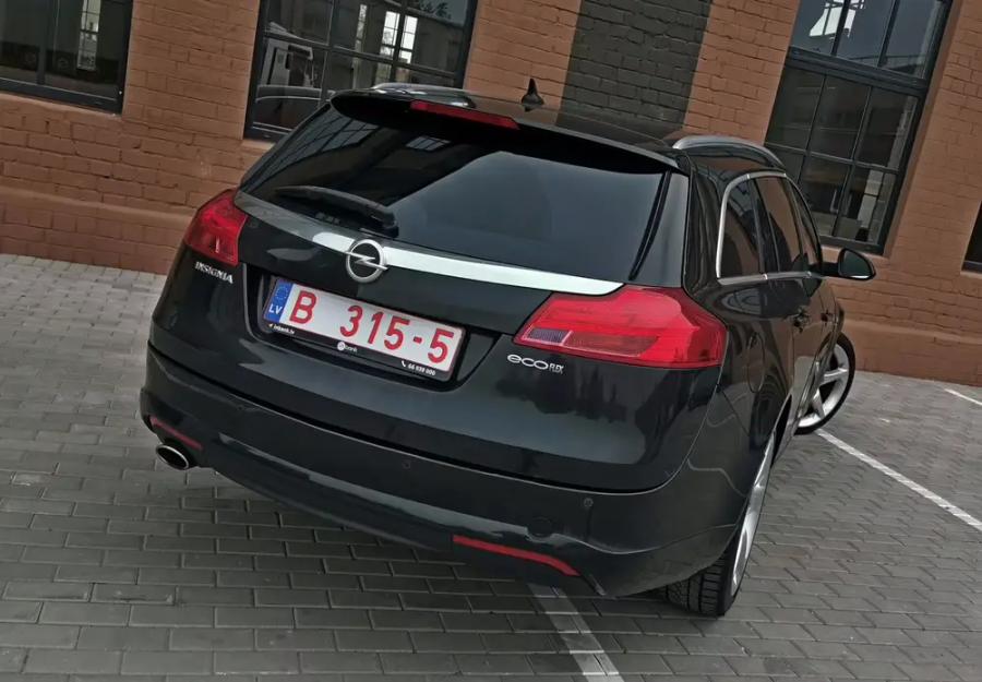 Opel Insignia 2013 in Riga, with an engine capacity of 2.00 L and mileage of 216 thousand km for 5590 €, photo 5 on AUTOMOTO.COM.LV
