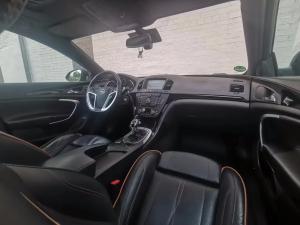 Opel Insignia 2013 in Riga, with an engine capacity of 2.00 L and mileage of 216 thousand km for 5590 €, photo 9 on AUTOMOTO.COM.LV