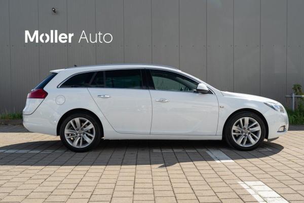 Opel Insignia 2013 in Vilnius, with an engine capacity of 2.00 L and mileage of 205 thousand km for 5000 €, photo 8 on AUTOMOTO.COM.LV