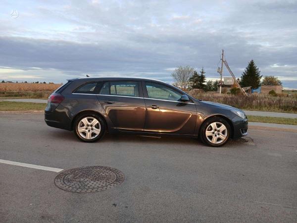 Opel Insignia 2014 in Marijampole, with an engine capacity of 2.00 L and mileage of 214 thousand km for 5150 €, photo 4 on AUTOMOTO.COM.LV