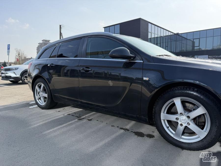 Opel Insignia 2014 in Kaunas, with an engine capacity of 2.00 L and mileage of 286 thousand km for 4150 €, photo 9 on AUTOMOTO.COM.LV