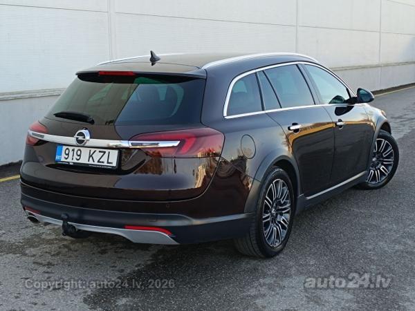 Opel Insignia 2014 in Valga, with an engine capacity of 2.00 L and mileage of 219 thousand km for 7490 €, photo 3 on AUTOMOTO.COM.LV
