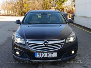 Opel Insignia 2014 in Valga, with an engine capacity of 2.00 L and mileage of 219 thousand km for 7490 €, photo 5 on AUTOMOTO.COM.LV