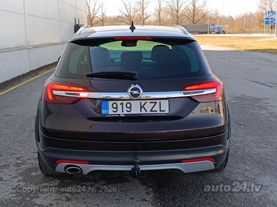 Opel Insignia 2014 in Valga, with an engine capacity of 2.00 L and mileage of 219 thousand km for 7490 €, photo 6 on AUTOMOTO.COM.LV