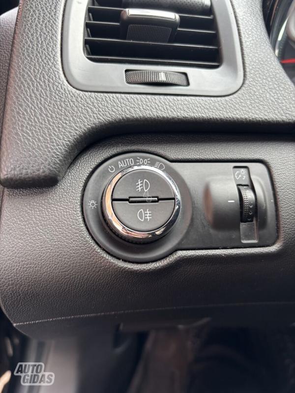 Opel Insignia 2014 Viļņa, ar dzinēja tilpumu 2.00 L un nobraukumu 288 tūkst. km par 3000 €, foto 5 vietnē AUTOMOTO.COM.LV