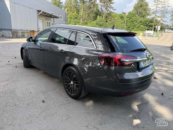 Opel Insignia 2014 in Vilnius, with an engine capacity of 2.00 L and mileage of 400 thousand km for 4200 €, photo 7 on AUTOMOTO.COM.LV