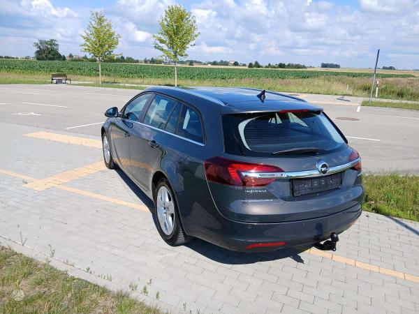 Opel Insignia 2014 in Marijampole, with an engine capacity of 2.00 L and mileage of 214 thousand km for 4950 €, photo 9 on AUTOMOTO.COM.LV