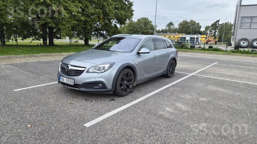 Opel Insignia 2014 in Valmiera, with an engine capacity of 2.00 L and mileage of 209 thousand km for 6700 €, photo 1 on AUTOMOTO.COM.LV