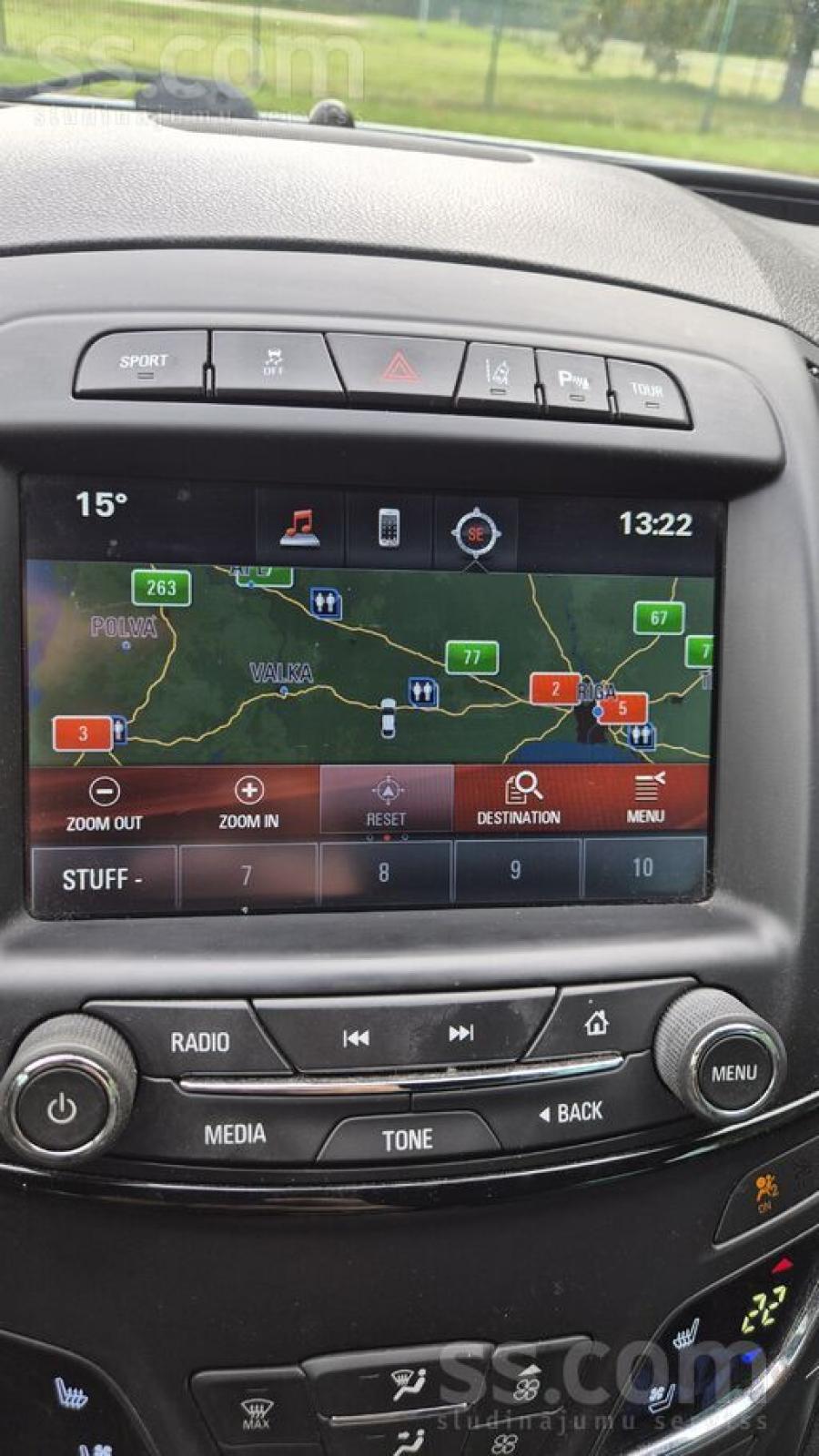 Opel Insignia 2014 in Valmiera, with an engine capacity of 2.00 L and mileage of 209 thousand km for 6700 €, photo 9 on AUTOMOTO.COM.LV