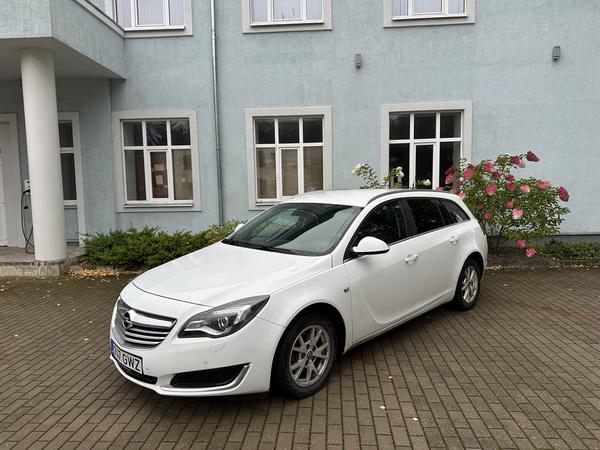 Opel Insignia 2014 in Valga, with an engine capacity of 2.00 L and mileage of 345 thousand km for 2700 €, photo 3 on AUTOMOTO.COM.LV