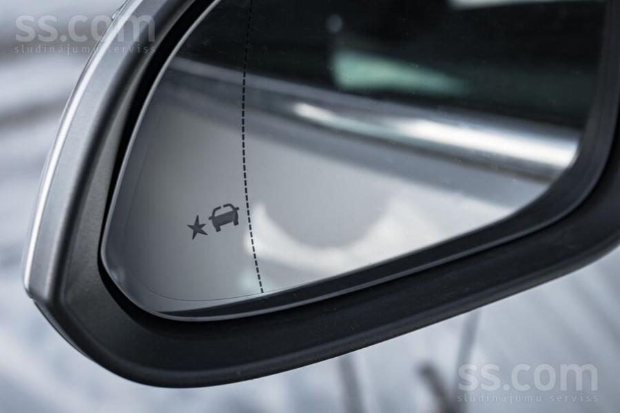 Opel Insignia 2015 in Riga, with an engine capacity of 2.00 L and mileage of 0 thousand km for 5995 €, photo 9 on AUTOMOTO.COM.LV