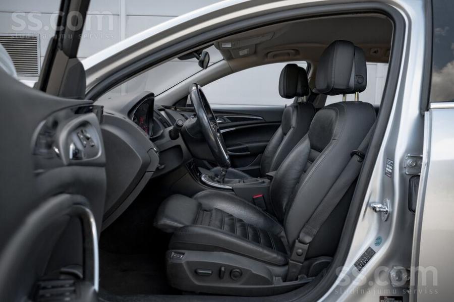 Opel Insignia 2015 in Riga, with an engine capacity of 2.00 L and mileage of 0 thousand km for 5995 €, photo 13 on AUTOMOTO.COM.LV
