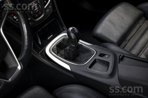 Opel Insignia 2015 in Riga, with an engine capacity of 2.00 L and mileage of 0 thousand km for 5995 €, photo 24 on AUTOMOTO.COM.LV