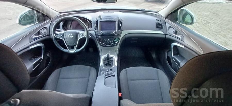 Opel Insignia 2015 in Riga, with an engine capacity of 2.00 L and mileage of 198 thousand km for 6490 €, photo 8 on AUTOMOTO.COM.LV