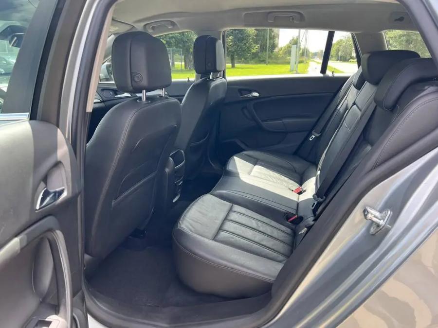 Opel Insignia 2015 Rīga, ar dzinēja tilpumu 2.00 L un nobraukumu 237 tūkst. km par 5750 €, foto 10 vietnē AUTOMOTO.COM.LV