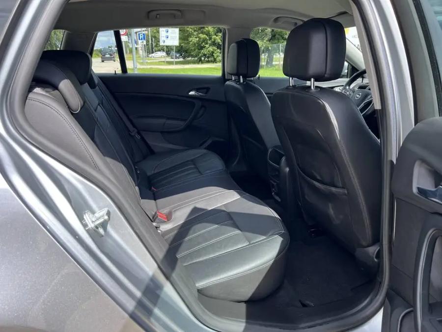 Opel Insignia 2015 Rīga, ar dzinēja tilpumu 2.00 L un nobraukumu 237 tūkst. km par 5750 €, foto 12 vietnē AUTOMOTO.COM.LV