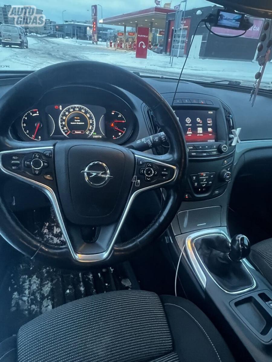 Opel Insignia 2016 in Vilnius, with an engine capacity of 1.60 L and mileage of 319 thousand km for 5100 €, photo 2 on AUTOMOTO.COM.LV