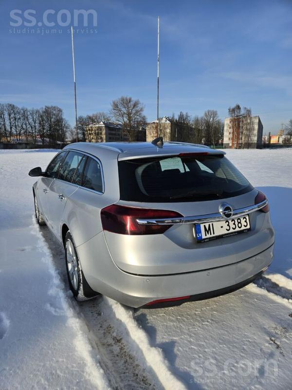 Opel Insignia 2016 in Riga, with an engine capacity of 1.60 L and mileage of 195 thousand km for 6200 €, photo 3 on AUTOMOTO.COM.LV