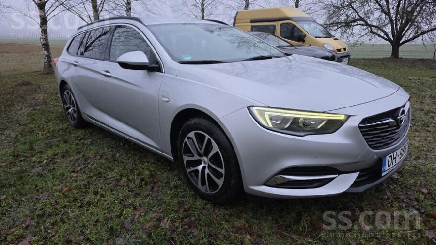 Opel Insignia 2017 in Ogre, with an engine capacity of 1.60 L and mileage of 194 thousand km for 8200 €, photo 4 on AUTOMOTO.COM.LV