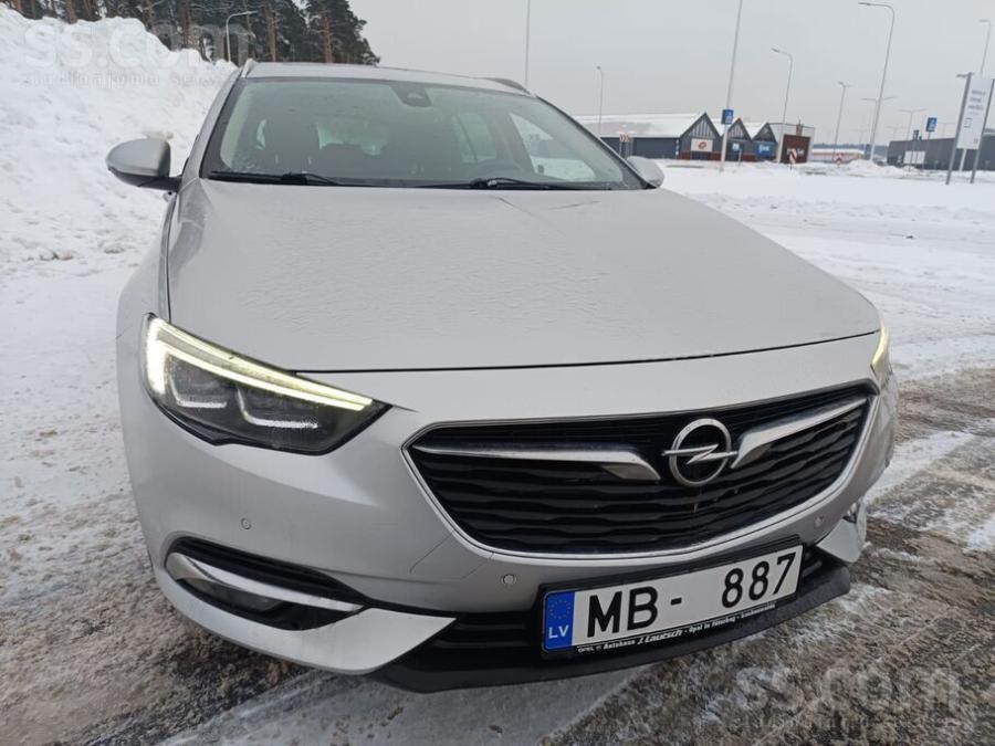 Opel Insignia 2017 in Riga, with an engine capacity of 2.00 L and mileage of 157 thousand km for 9600 €, photo 1 on AUTOMOTO.COM.LV