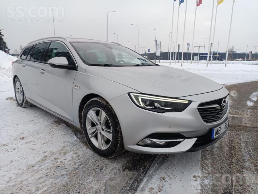 Opel Insignia 2017 in Riga, with an engine capacity of 2.00 L and mileage of 157 thousand km for 9600 €, photo 2 on AUTOMOTO.COM.LV