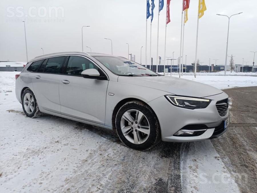 Opel Insignia 2017 in Riga, with an engine capacity of 2.00 L and mileage of 157 thousand km for 9600 €, photo 3 on AUTOMOTO.COM.LV