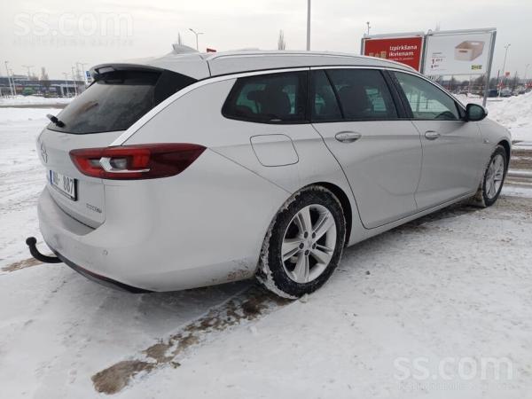 Opel Insignia 2017 in Riga, with an engine capacity of 2.00 L and mileage of 157 thousand km for 9600 €, photo 5 on AUTOMOTO.COM.LV